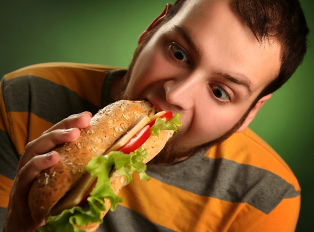 ¿Es bueno masticar la comida 100 veces? - Cadena Dial