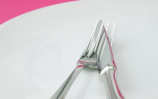 ¿La comida te sabe diferente según los cubiertos? ¡Un estudio lo ...