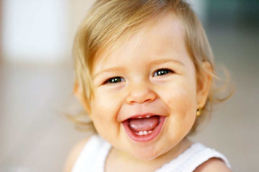 Día Mundial de la Sonrisa, ¡descubre sus beneficios!