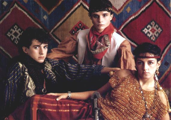 Los 5 videoclips de Mecano que no recordabas y te harán troncharte ...