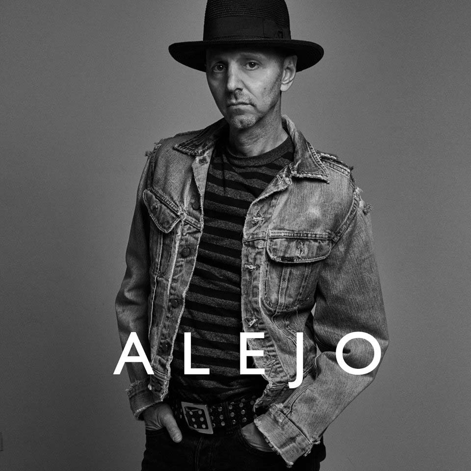 Alejo Stivel defiende el rock y lo demuestra con su álbum "Yo era un ...