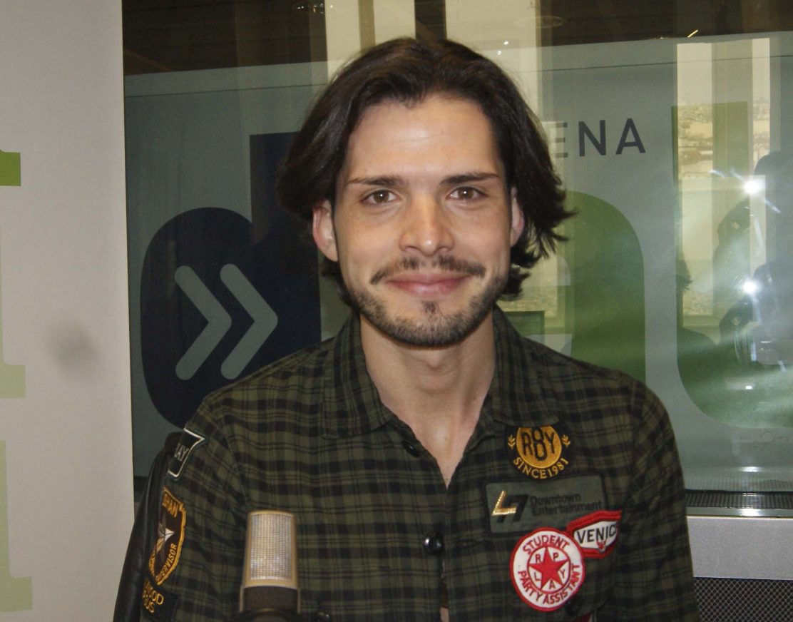 Fredi Leis iluminó con su talento y su "Neon" Dial tal cual ¡Mira las ...