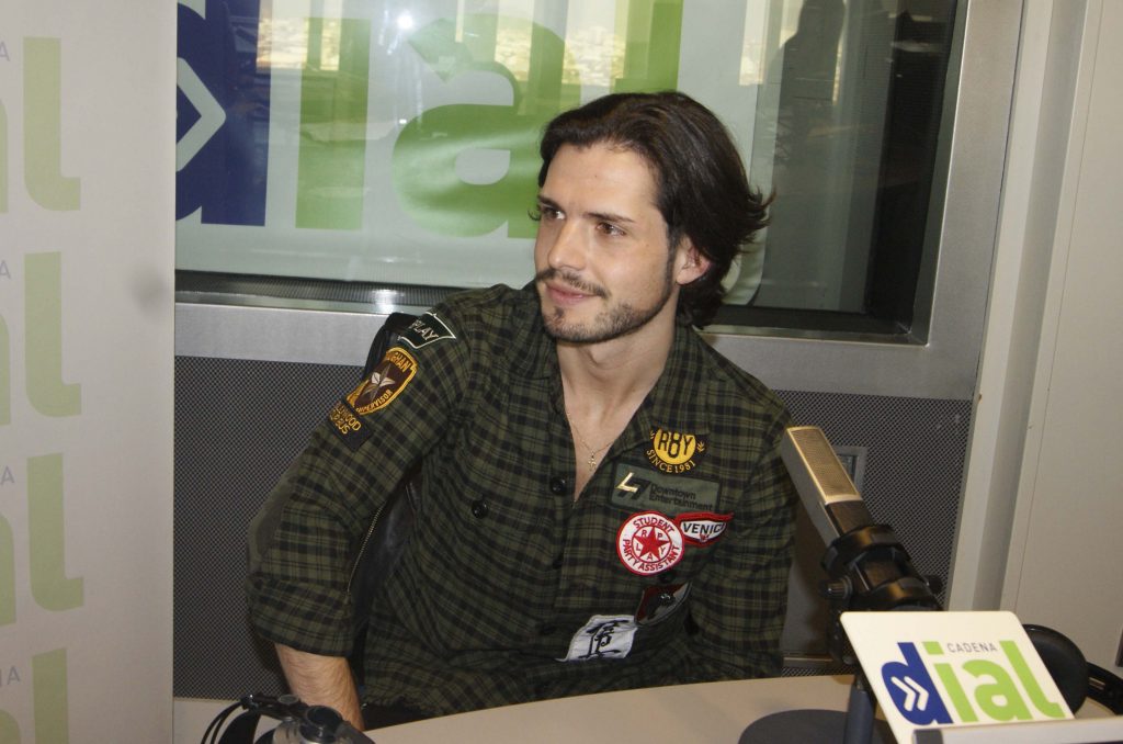 Fredi Leis iluminó con su talento y su "Neon" Dial tal cual ¡Mira las ...