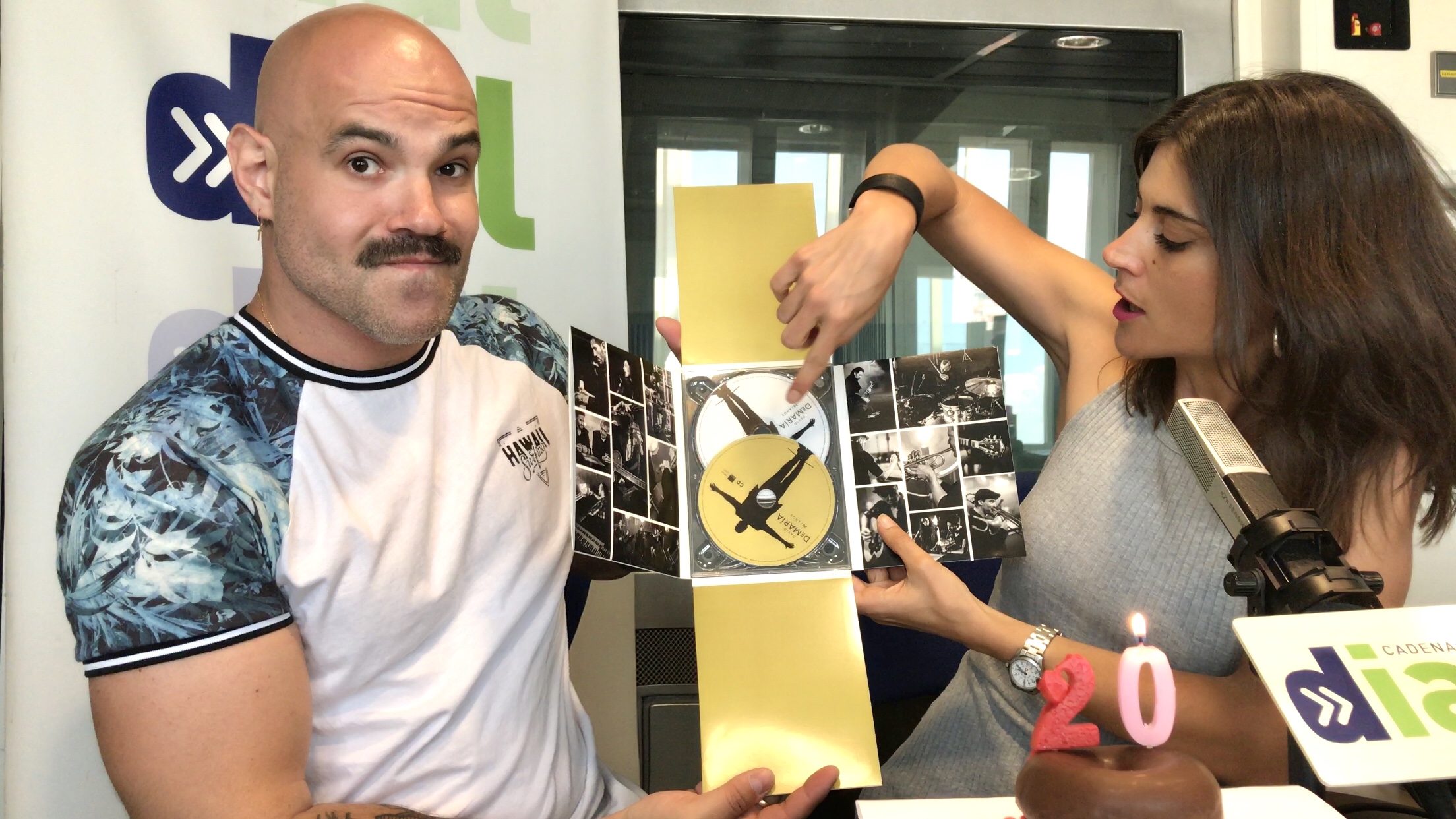 David DeMaría: Así de divertido es desenvolverlo ¡Dentro vídeo ...