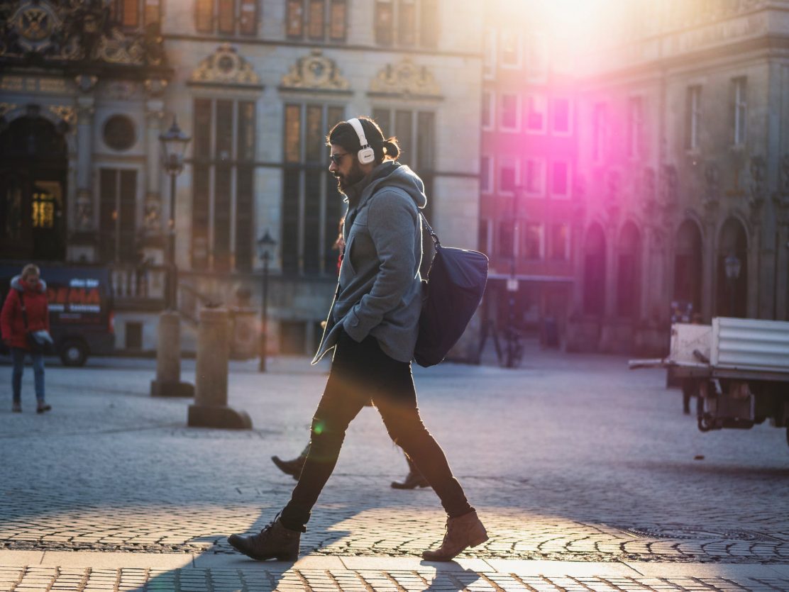 ¿Cuántos pasos diarios debo andar para adelgazar y estar sano? La OMS ...
