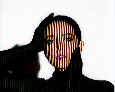 María Aguado, estreno exclusivo del videoclip Tu sombra en www ...