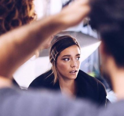 María Aguado, estreno exclusivo del videoclip Tu sombra en www ...