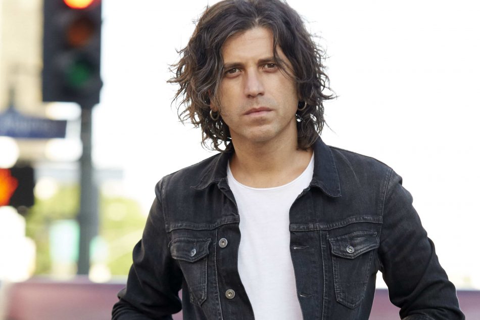 Basado en hechos reales: Rulo cumple 40 años saltando al precipicio ...