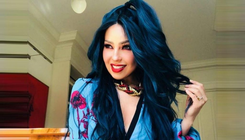 Thalía sorprende con el pelo rosa... ¡Y no es la primera vez! - Cadena Dial