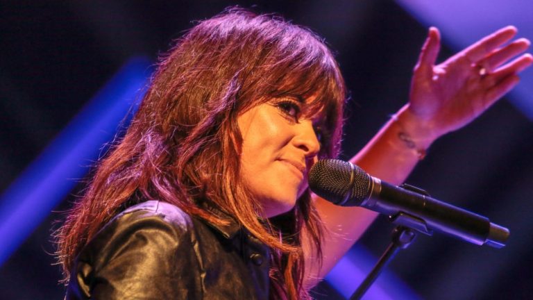7 canciones de Vanesa Martín para curar un corazón roto - Cadena Dial