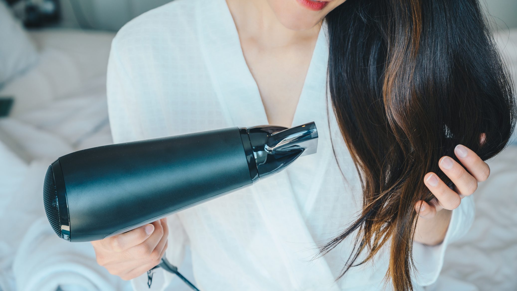 Así debes usar el secador para proteger tu melena - Cadena Dial