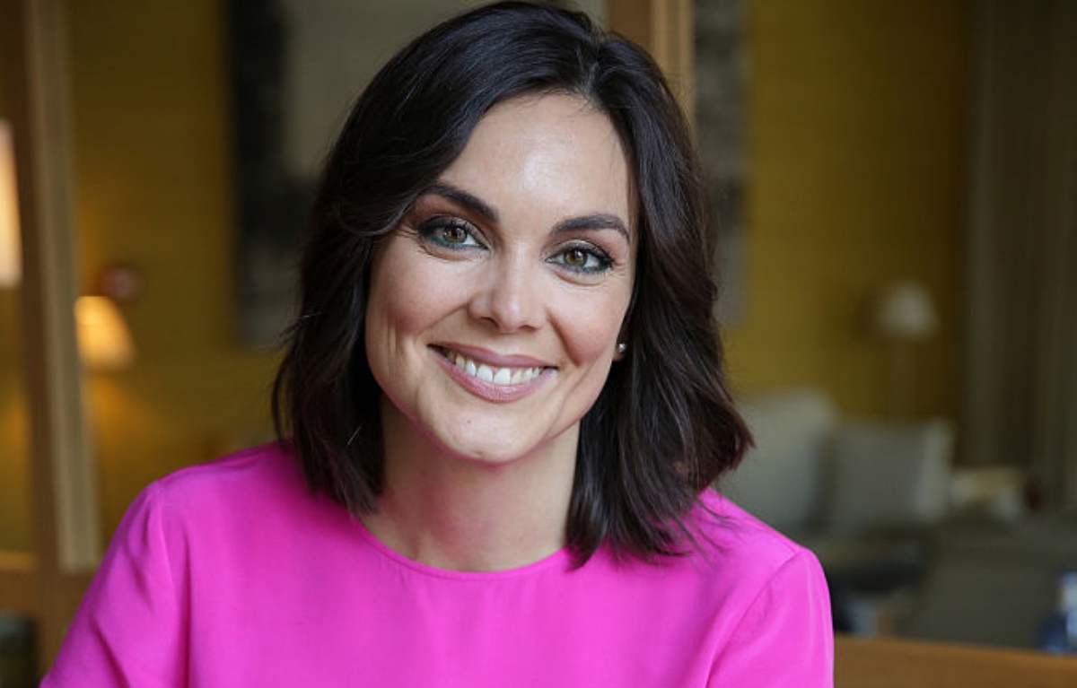 Mónica Carrillo muestra las cicatrices de su cáncer de piel - Cadena Dial