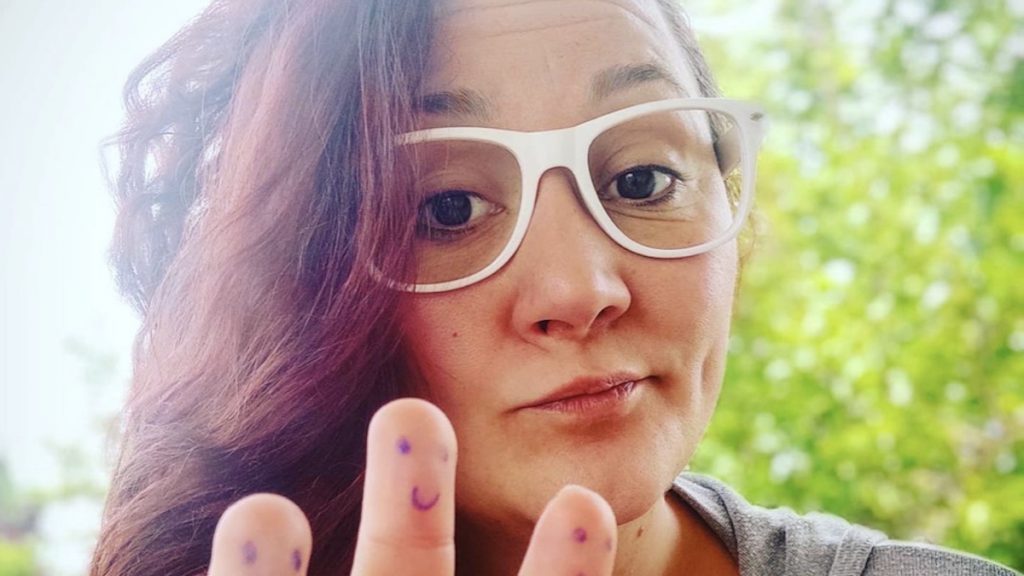 Eva y Qué le da un repaso a los recuerdos de Facebook - Cadena Dial