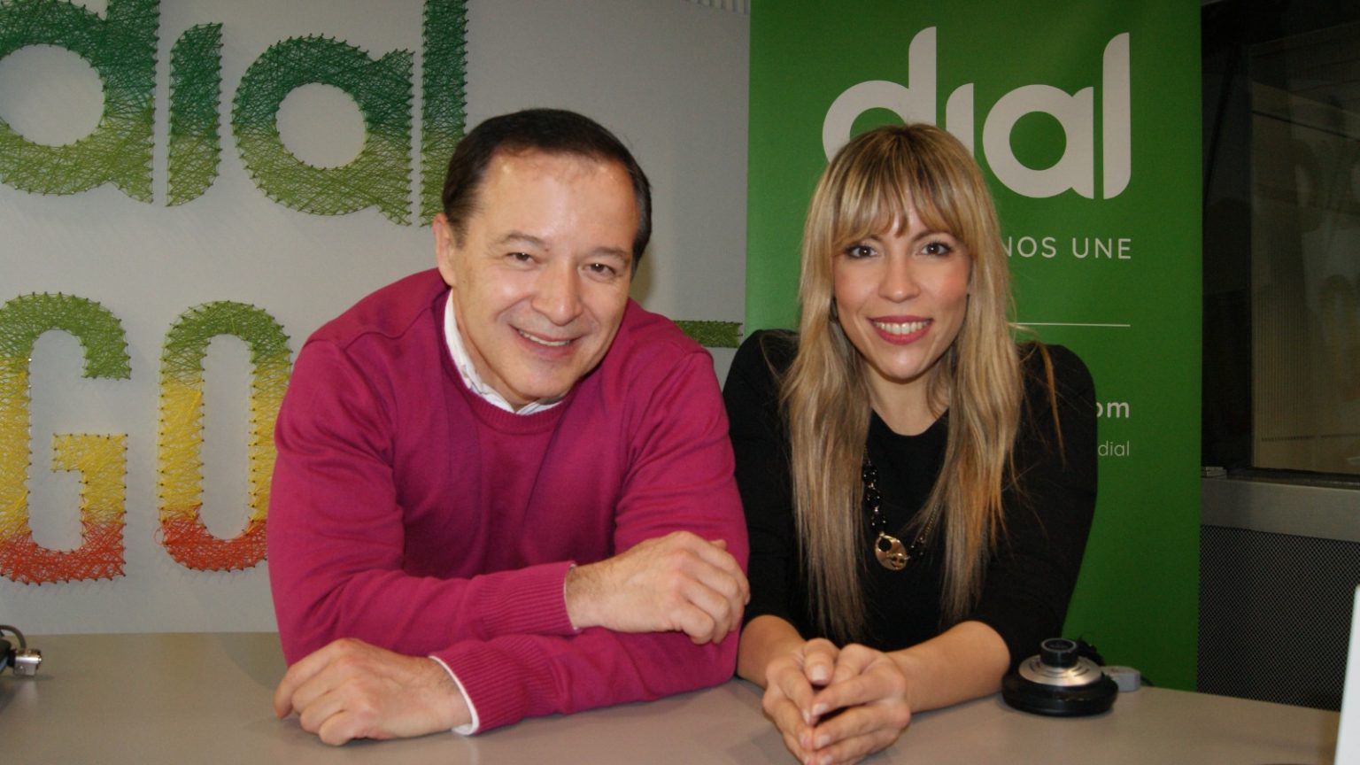 Grandes artistas felicitan el año en el especial de Dial Tal Cual ...