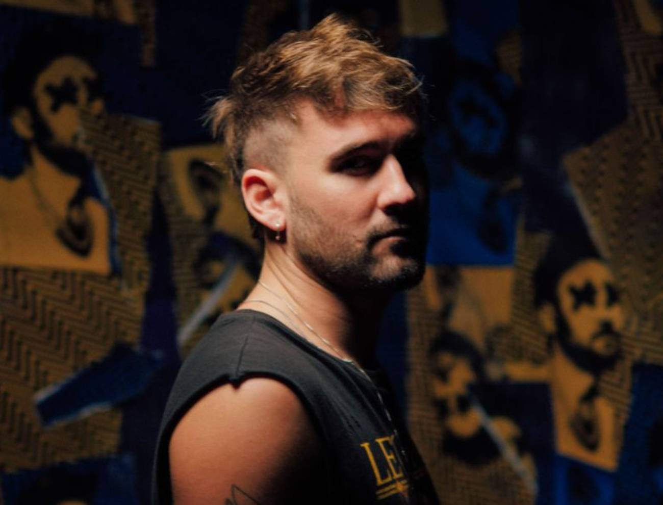 Dani Fernández presta el escenario en su concierto "por amor" - Cadena Dial