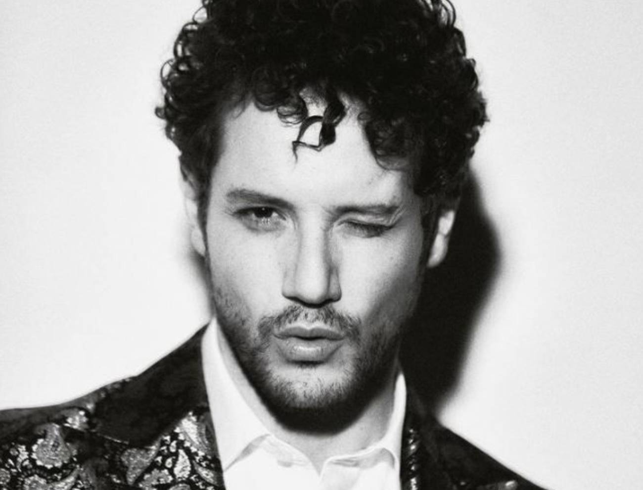 Daniel Diges nos presenta a su Miniyo ¡pero si es casi más alto que él ...