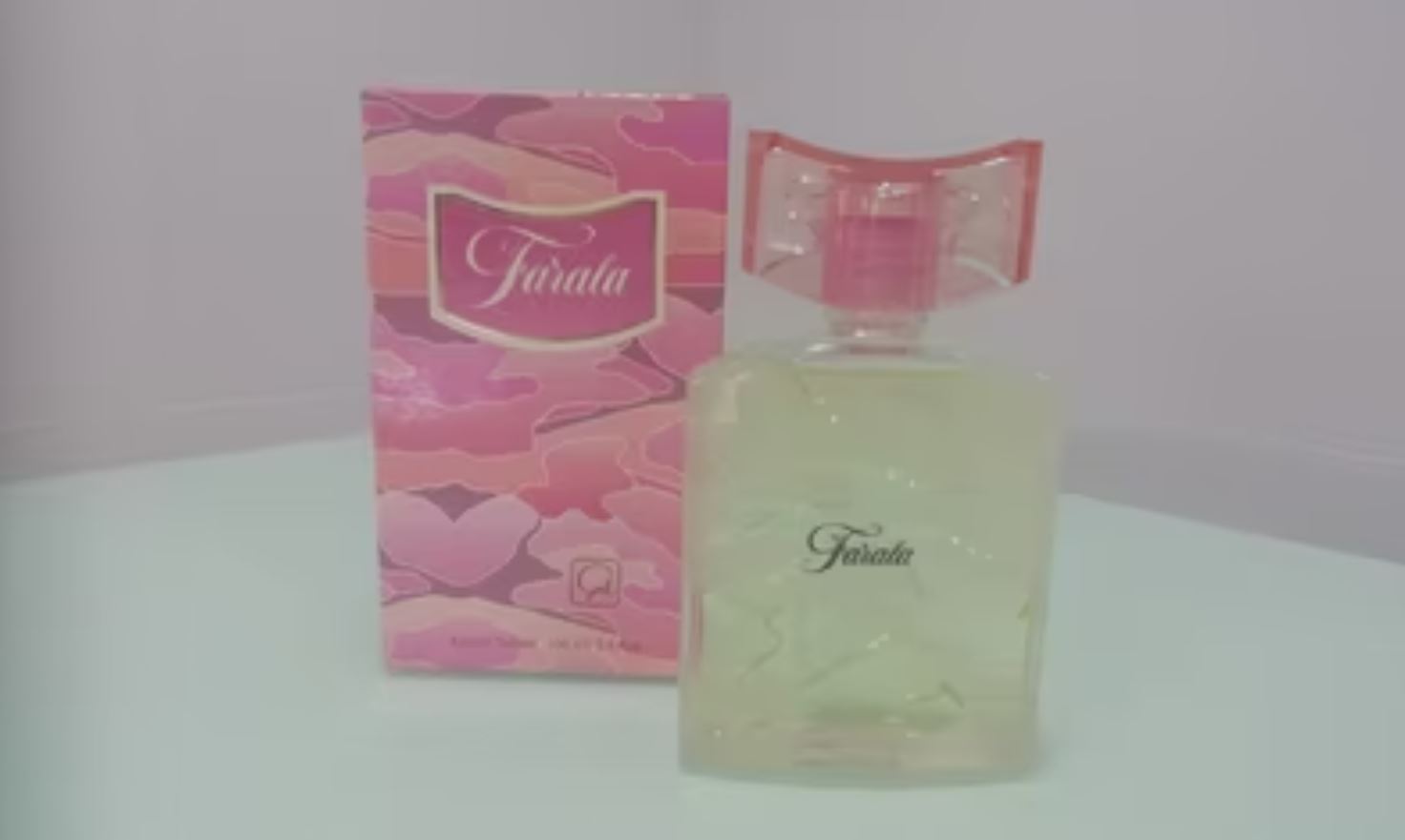 ¿Te acuerdas de Farala, la chica nueva de la oficina? Pues se jubila ...