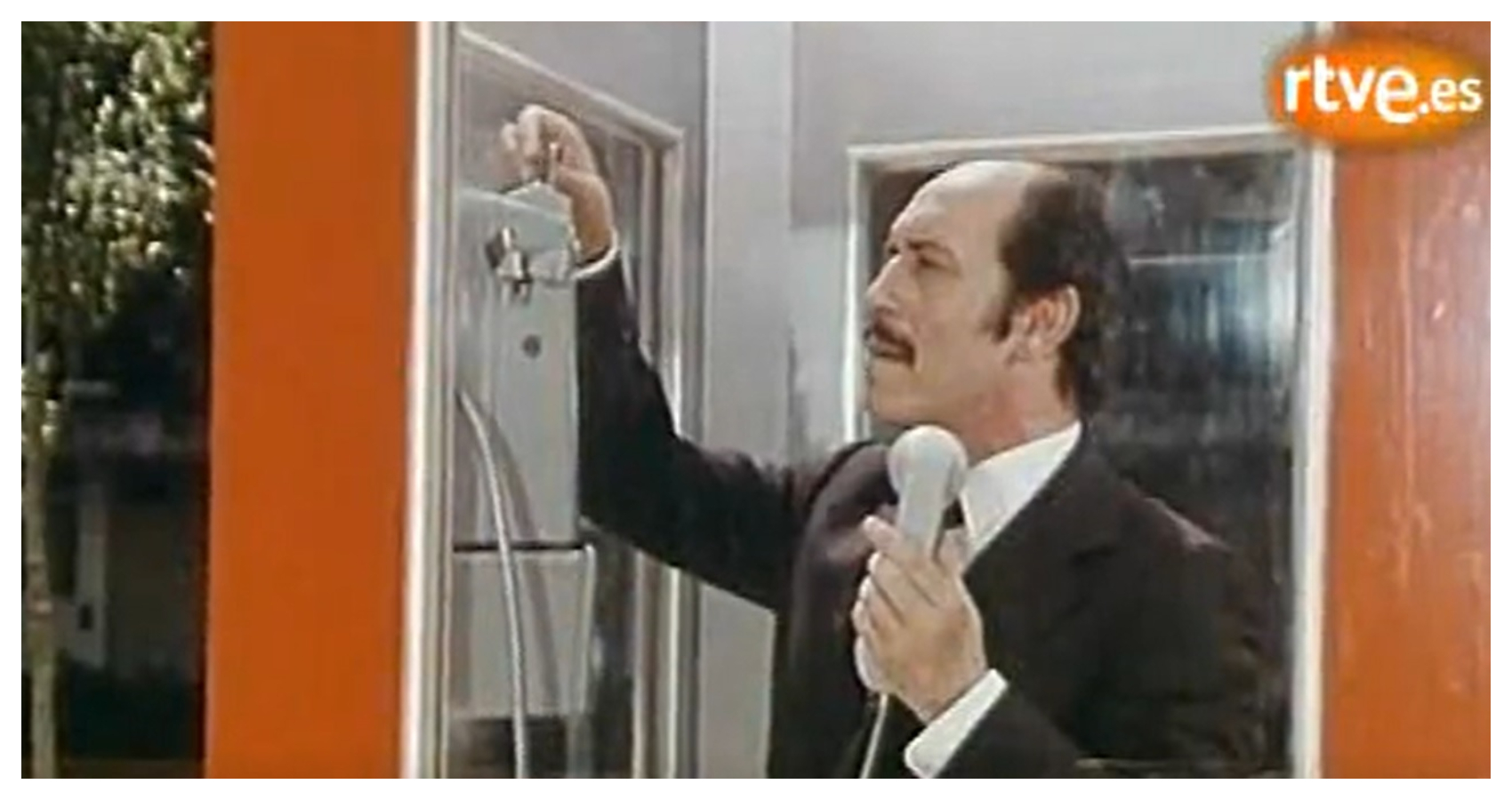 50 años de 'La Cabina' de Antonio Mercero: 4 curiosidades sobre esta ingeniosa obra - Cadena Dial