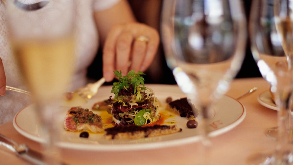 ¿Qué hacen los restaurantes para que la comida sepa mejor? Este es su ...