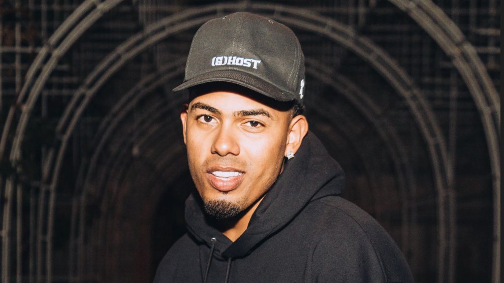 Myke Towers lanza La vida es una, su anticipado cuarto álbum de estudio ...