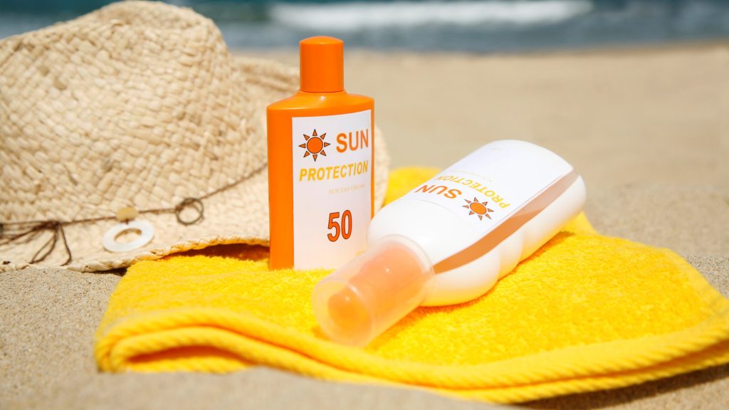¿Protector 50+, 30+ o 20+ SPF? Este es el significado de los números en ...
