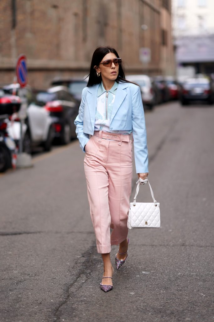 Los colores de ropa que te ayudarán a verte más joven a partir de los ...