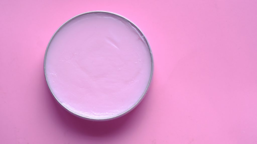 Los 10 usos de la vaselina clásica que quizá no conocías