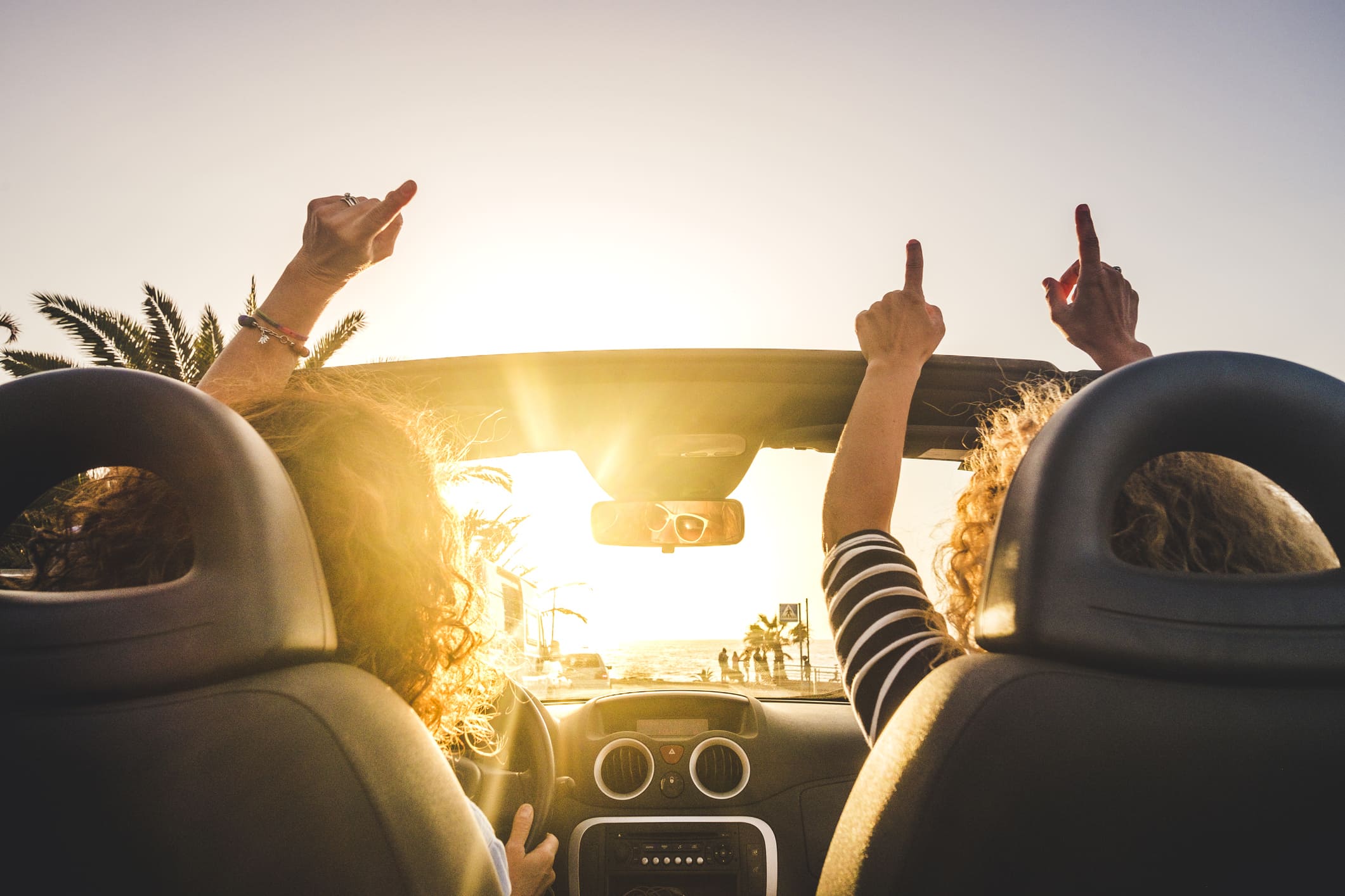 Kit de supervivencia para viajar en coche: 16 artículos esenciales