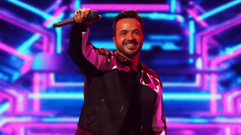 Luis Fonsi de nuevo en el estudio: "Se viene algo interesante" - Cadena ...