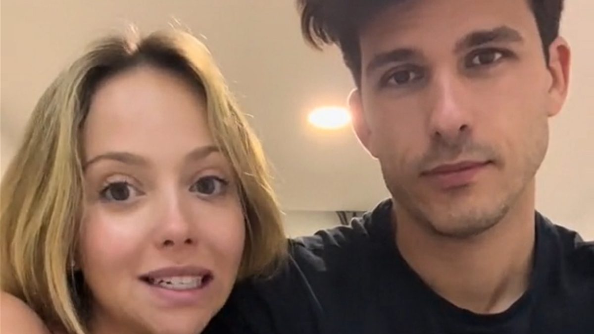 Una pareja se hace viral por volver al restaurante donde se intoxicó ... Una pareja se hace viral por volver al restaurante donde se intoxicó ...