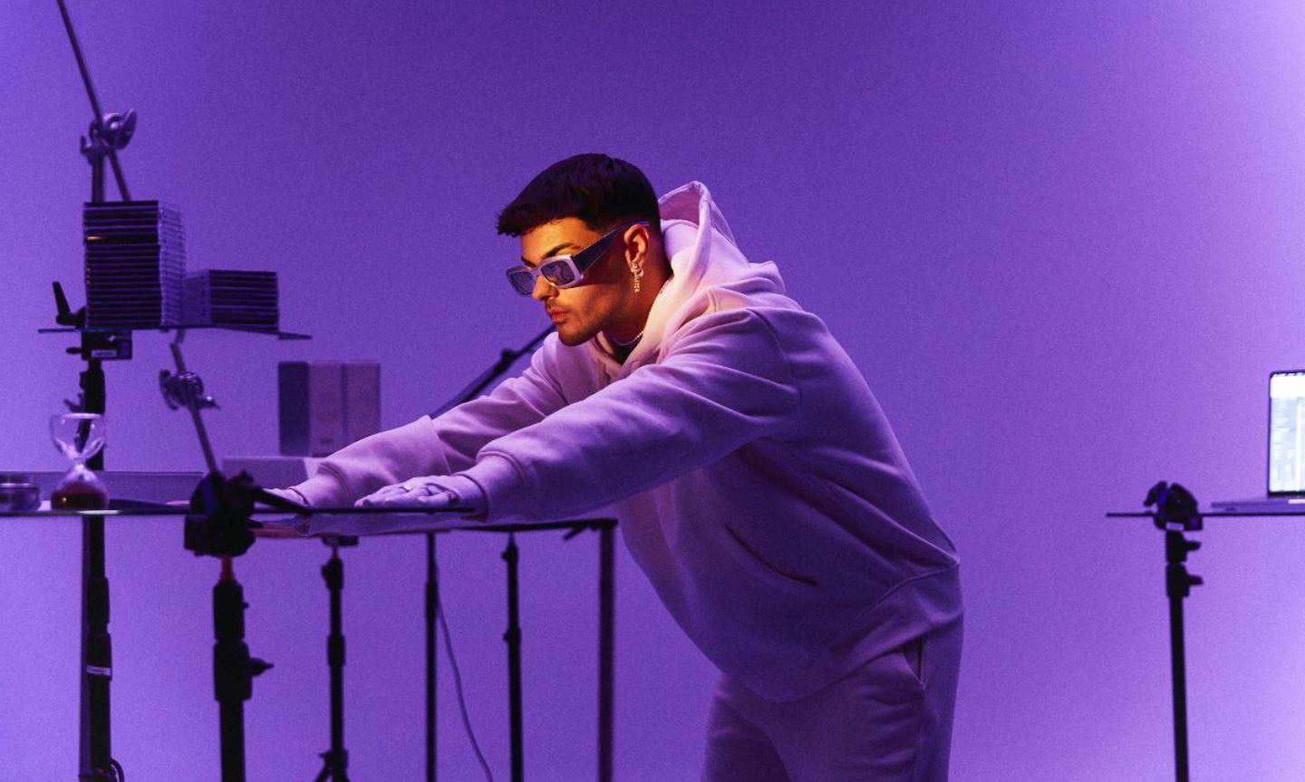 Abraham Mateo, Insomnio: "A veces lo que más amas es lo que menos te ...