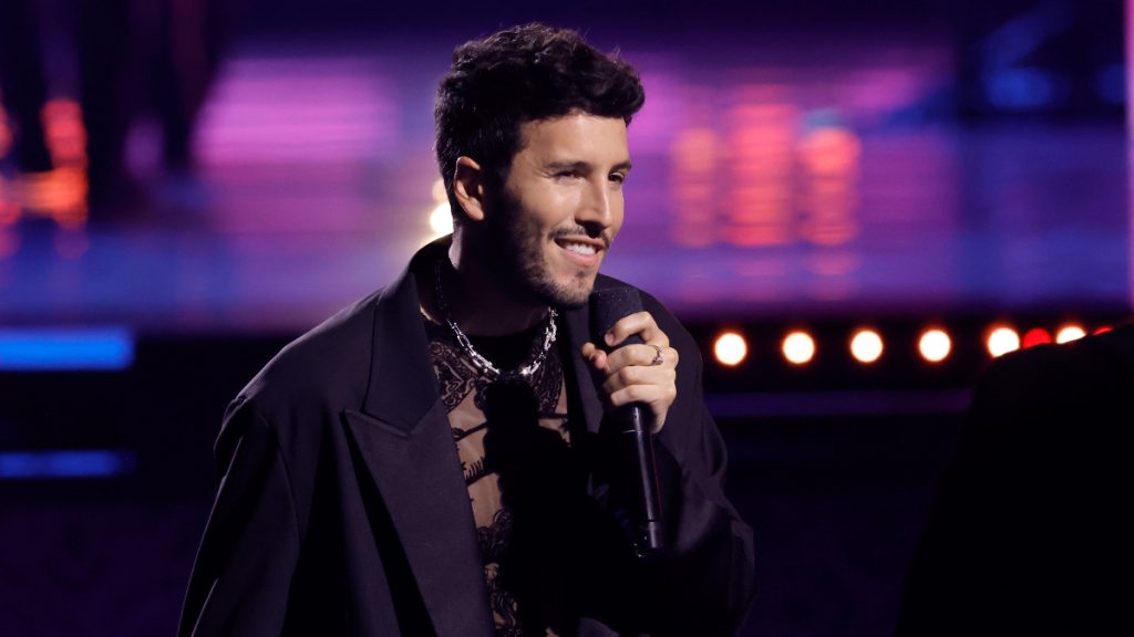 “Sebastián Yatra acaba de sacar una canción sobre mí”: la pelirroja que ...