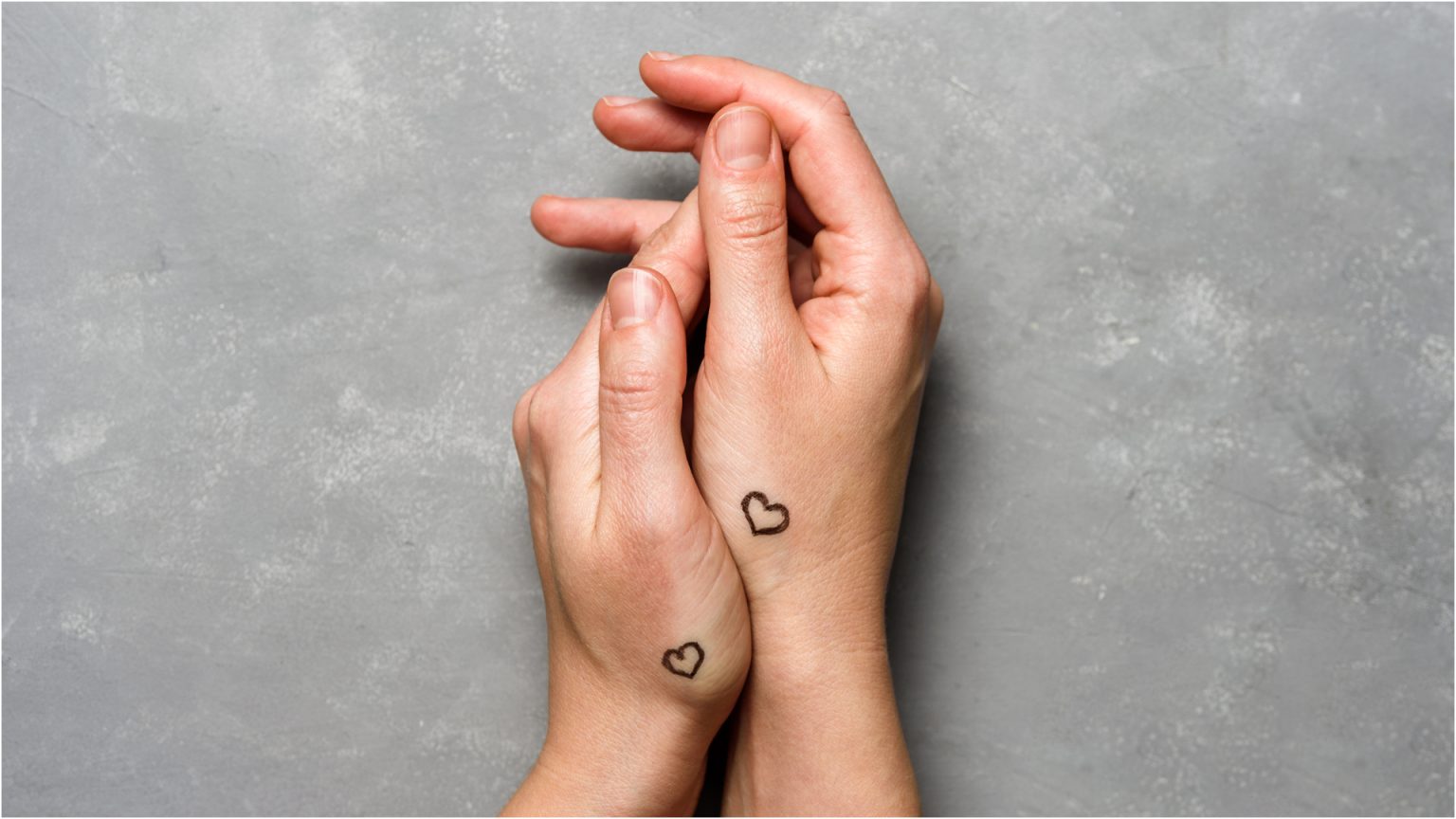 Tatuajes pequeños para hacer en pareja y con significado