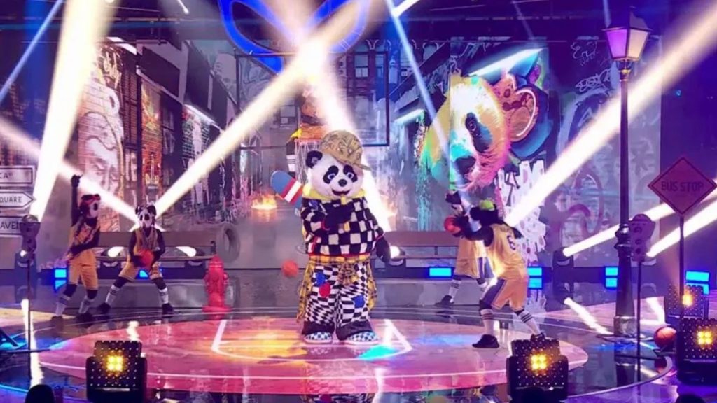 'Mask Singer' revoluciona la noche con una diva de los 90 y un giro de ...