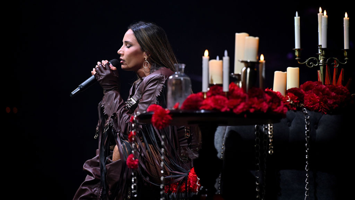 David Bisbal une su voz a la de Luciano Pereyra en 'Te sigo amando': Videoclip y letra completa ...