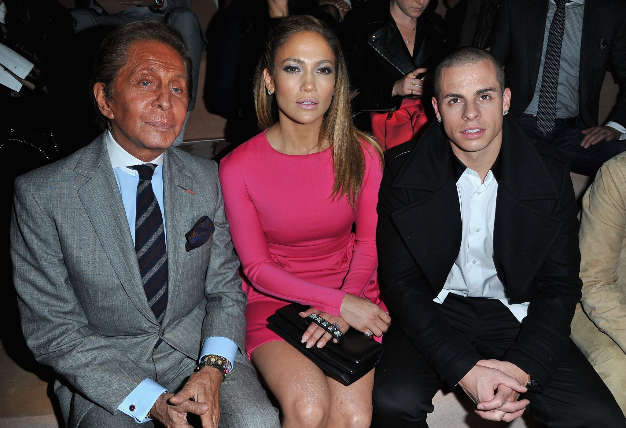 Jennifer Lopez y Laura Pausini despiden a Valentino, el icono de la ...